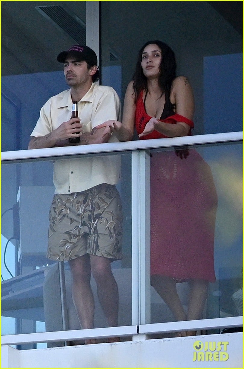 Joe Jonas & Rumored Girlfriend Tatiana Gabriela Enjoy Sunset View In ...