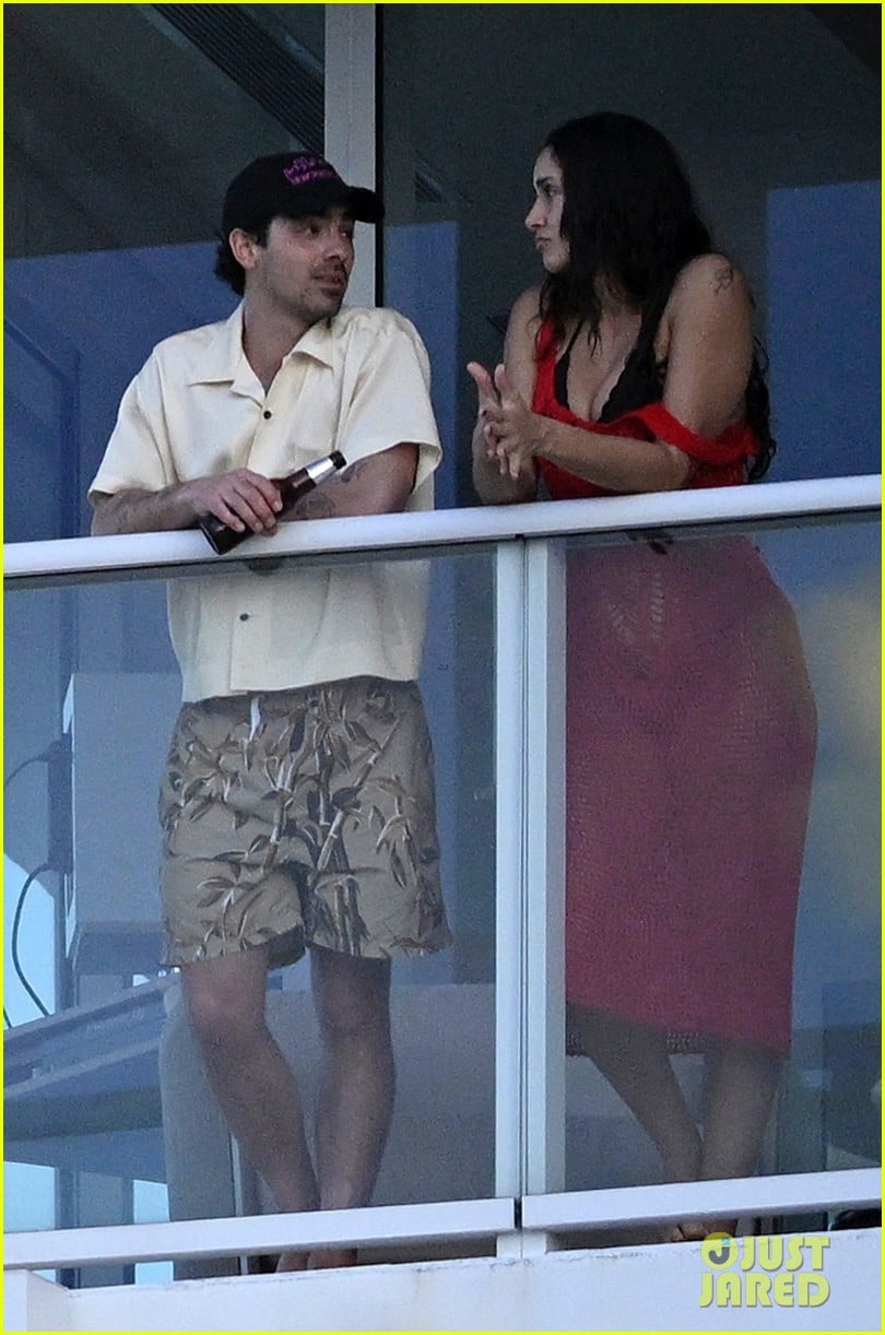 Joe Jonas & Rumored Girlfriend Tatiana Gabriela Enjoy Sunset View In ...