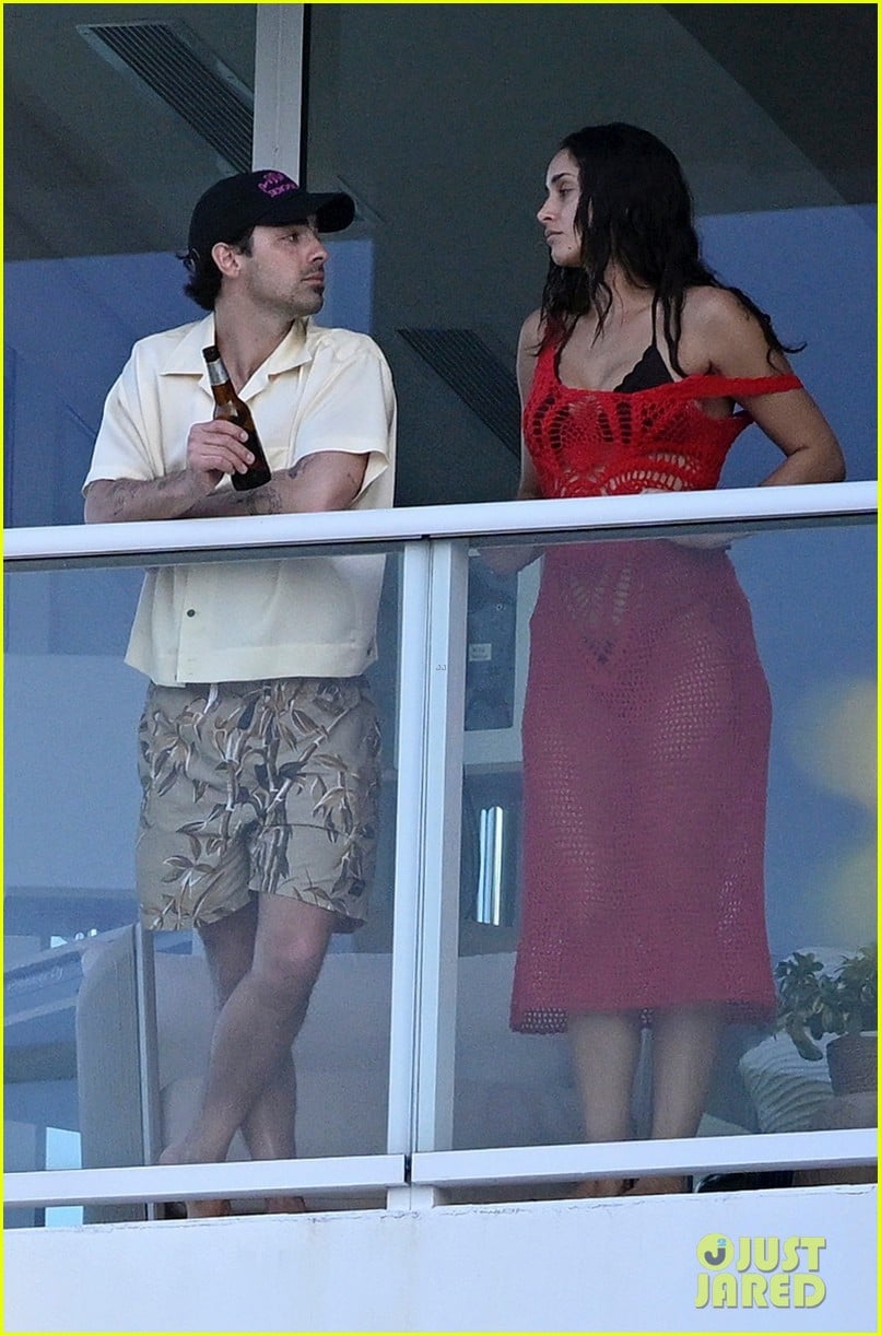 Joe Jonas & Rumored Girlfriend Tatiana Gabriela Enjoy Sunset View In ...