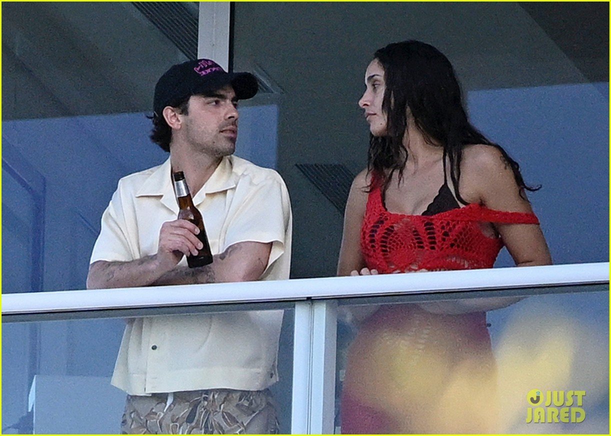 Joe Jonas & Rumored Girlfriend Tatiana Gabriela Enjoy Sunset View In ...