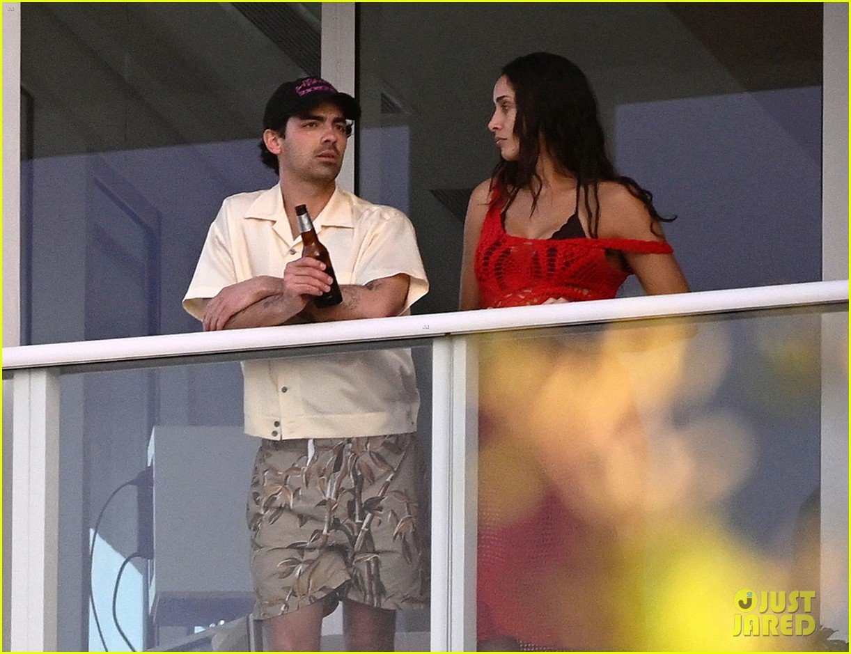 Joe Jonas & Rumored Girlfriend Tatiana Gabriela Enjoy Sunset View In ...