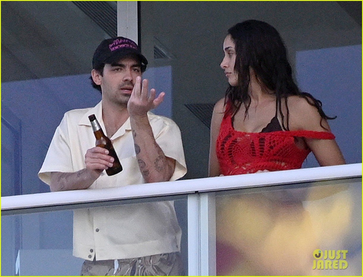 Joe Jonas & Rumored Girlfriend Tatiana Gabriela Enjoy Sunset View In ...