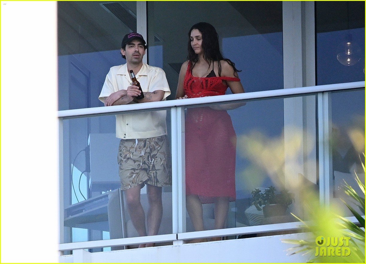 Joe Jonas & Rumored Girlfriend Tatiana Gabriela Enjoy Sunset View In ...