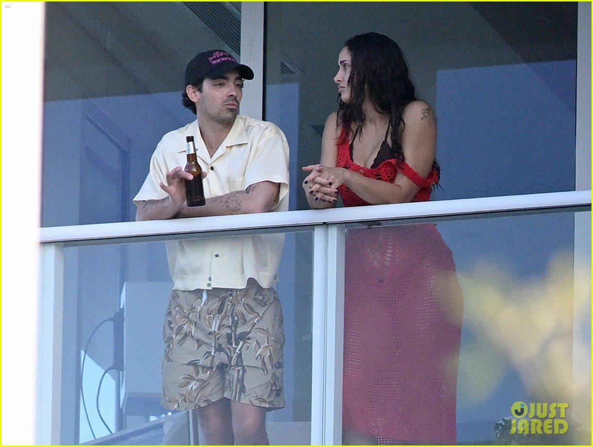 Joe Jonas & Rumored Girlfriend Tatiana Gabriela Enjoy Sunset View In ...
