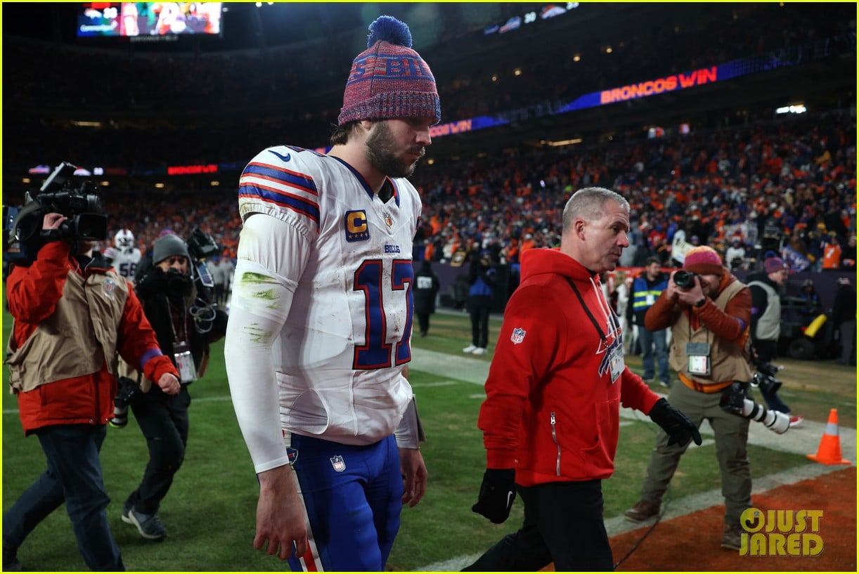 Josh Allen Gets Emotional After Bills Loss, Cries During Post Game ...
