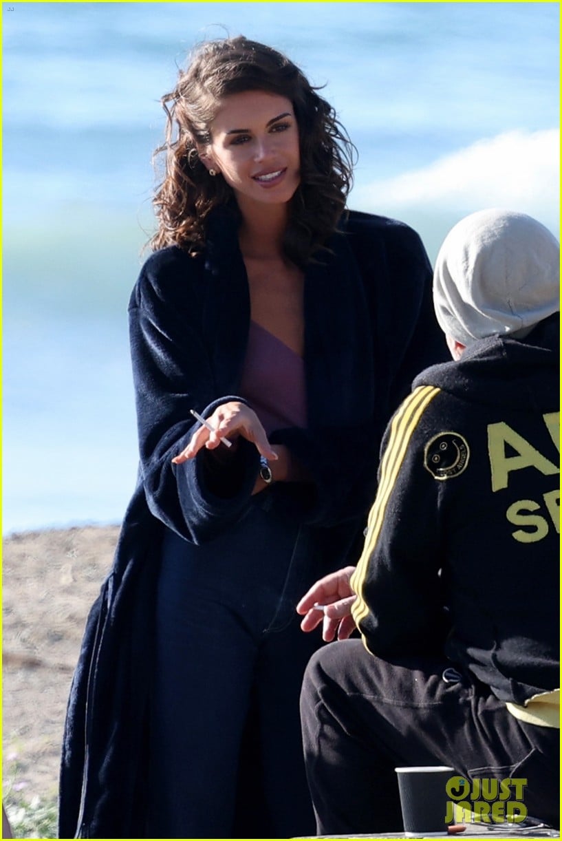 Kaia Gerber Is Hard at Work on Set for 'The Shards': Photo 5260920 ...