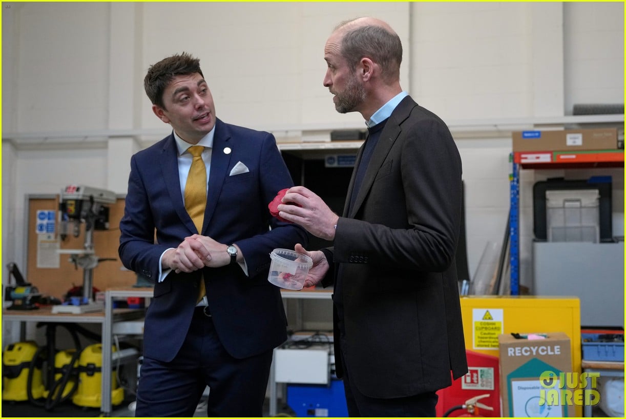Kate Middleton & Prince William Compete in a Friendly Curling Match ...