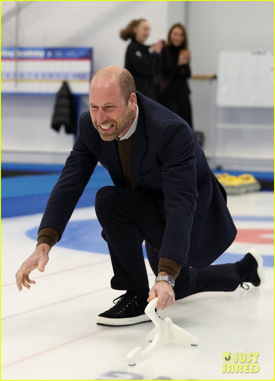 Kate Middleton & Prince William Compete in a Friendly Curling Match ...