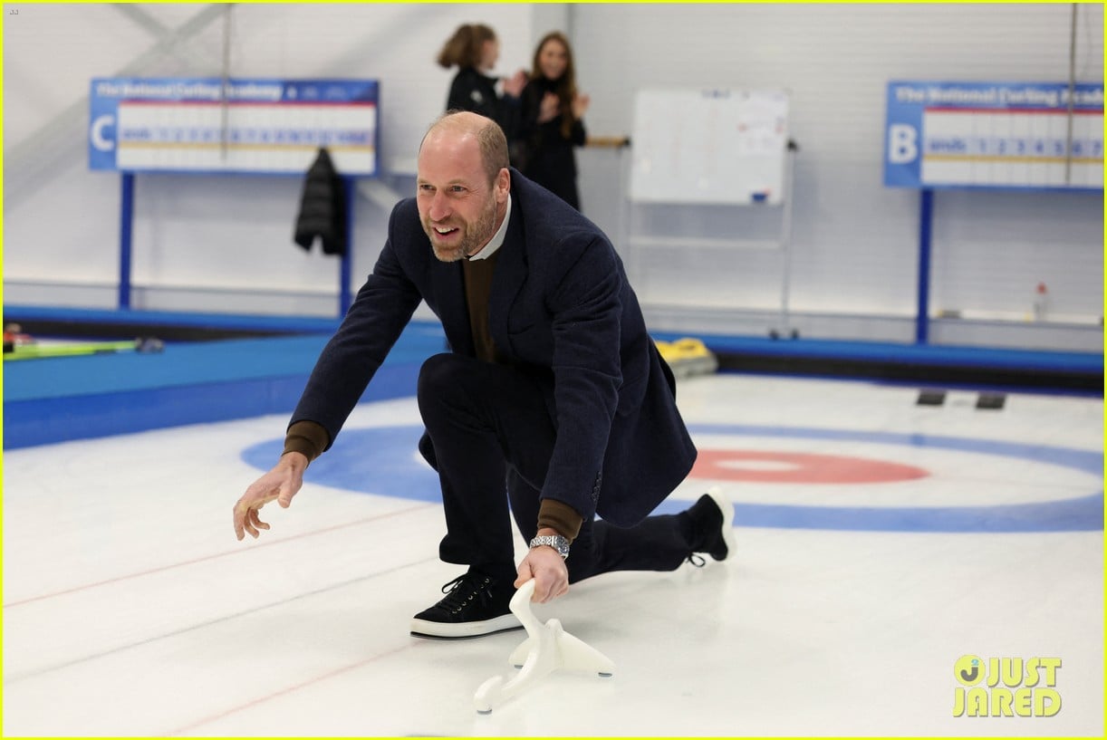 Kate Middleton & Prince William Compete in a Friendly Curling Match ...