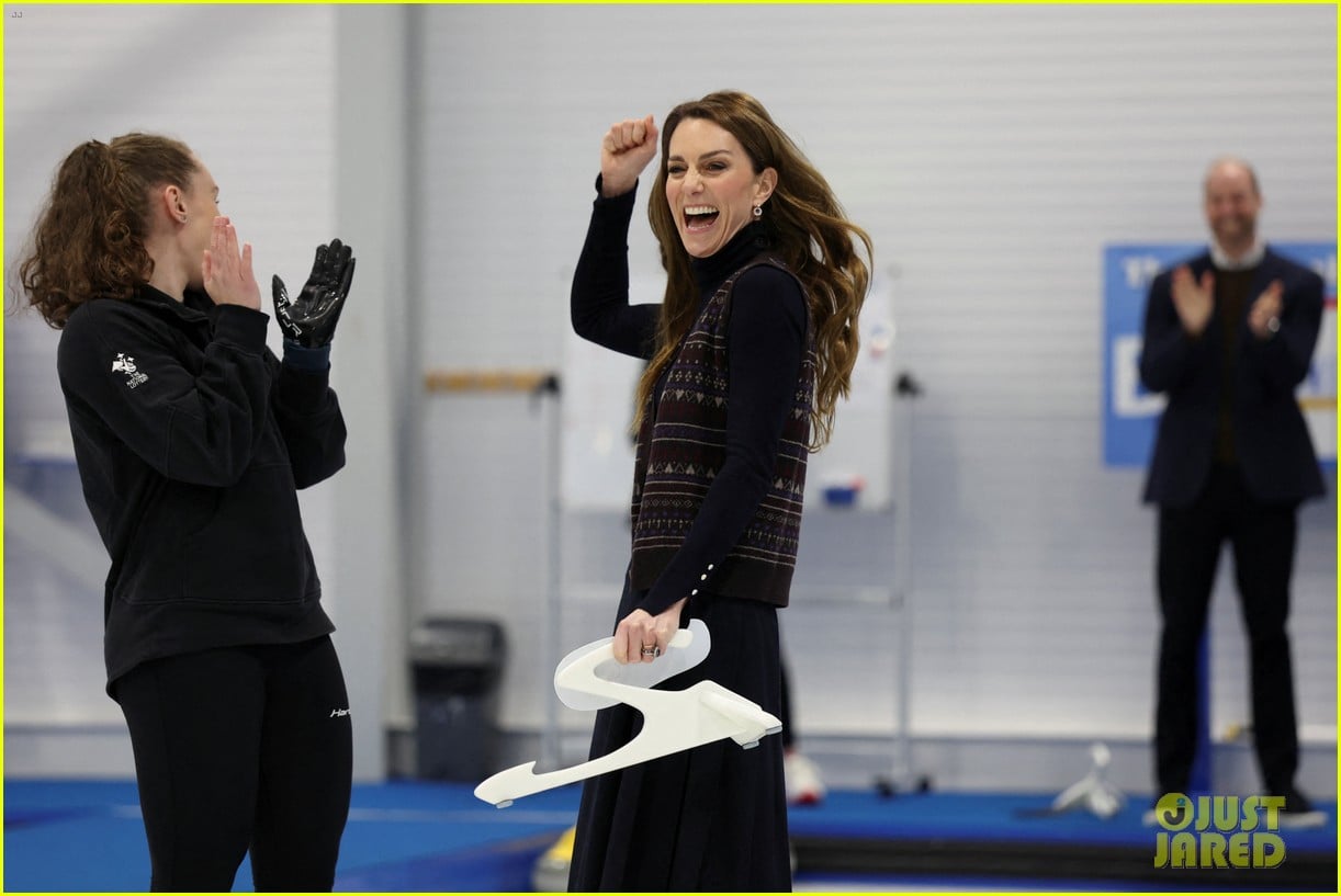 Kate Middleton & Prince William Compete in a Friendly Curling Match ...