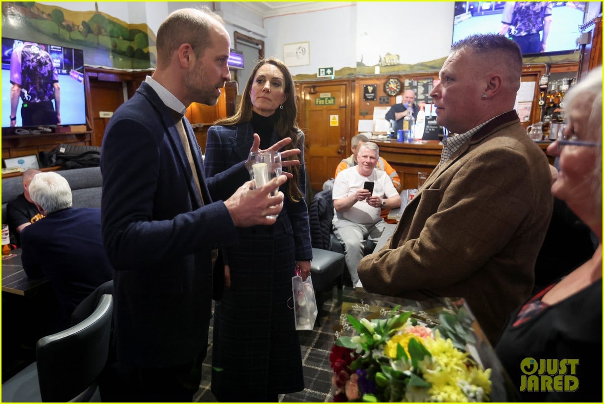 Kate Middleton & Prince William Compete in a Friendly Curling Match ...