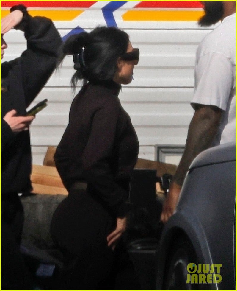 Kim Kardashian Films New Netflix Comedy Film 'The Fifth Wheel': Photo ...