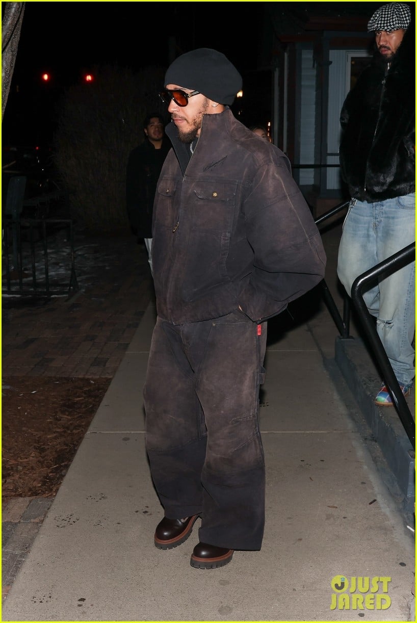 Kim Kardashian, Lewis Hamilton, & More Ring in 2026 at Kate Hudson's ...