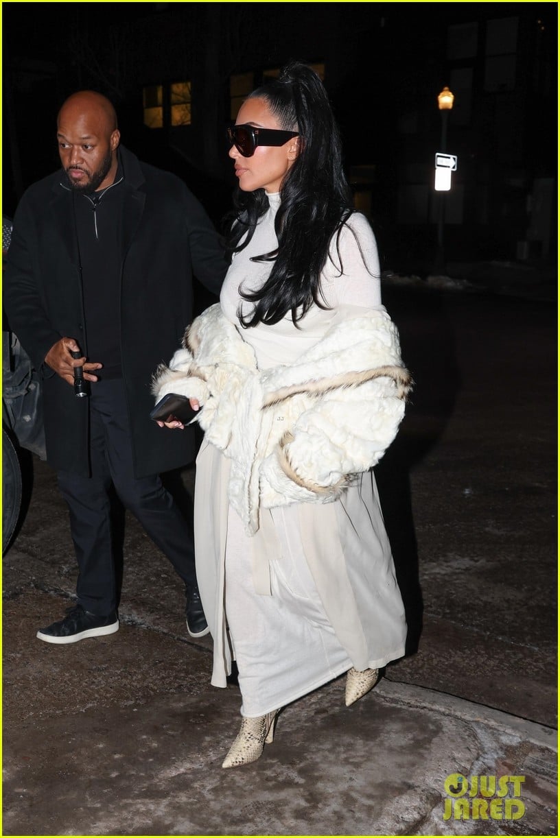 Kim Kardashian, Lewis Hamilton, & More Ring in 2026 at Kate Hudson's ...