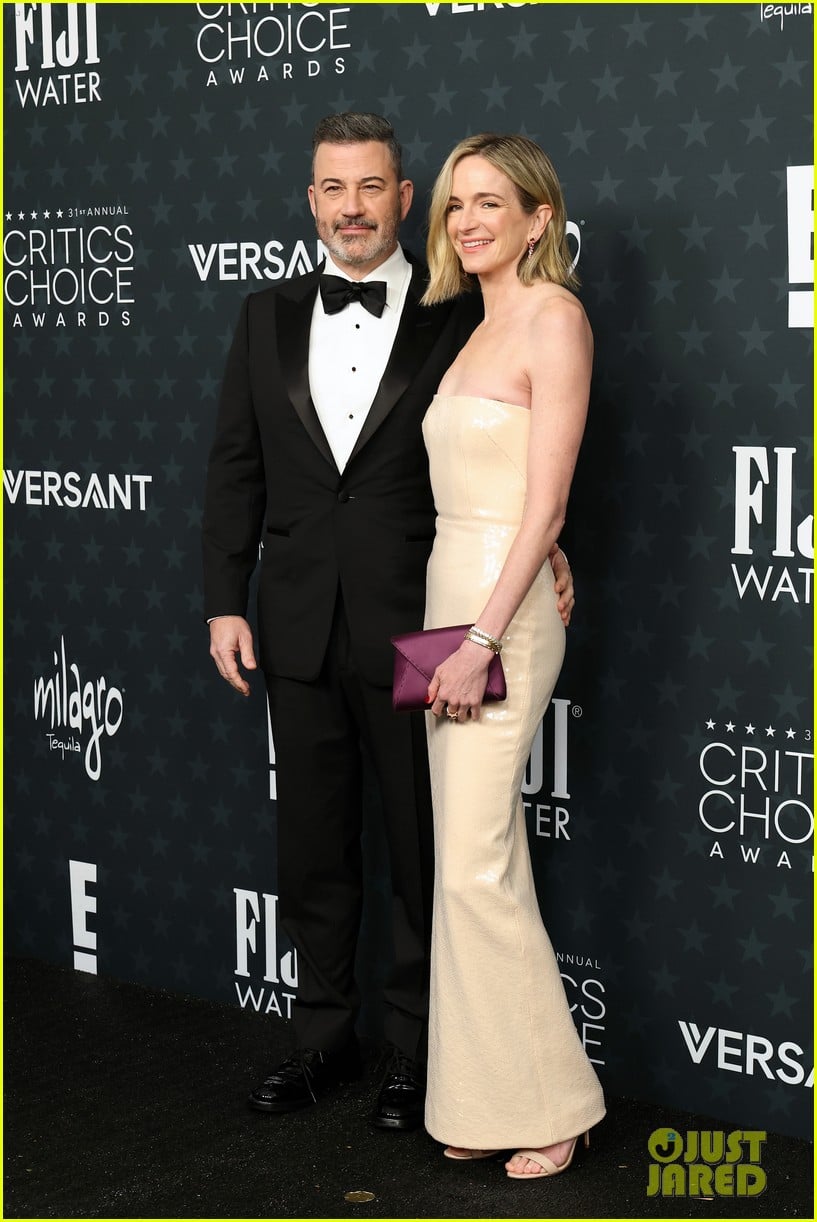 Jimmy Kimmel Thanks 'Donald Jennifer Trump' After Winning at Critics ...