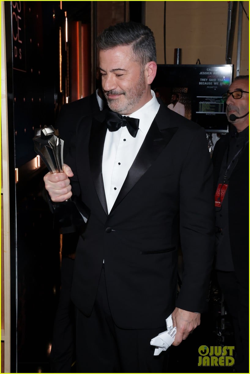 Jimmy Kimmel Thanks 'Donald Jennifer Trump' After Winning at Critics ...
