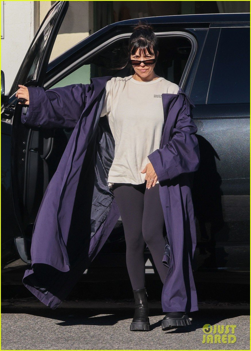 Kourtney Kardashian Wears Purple Trench Coat to Pick Up Food Order in ...