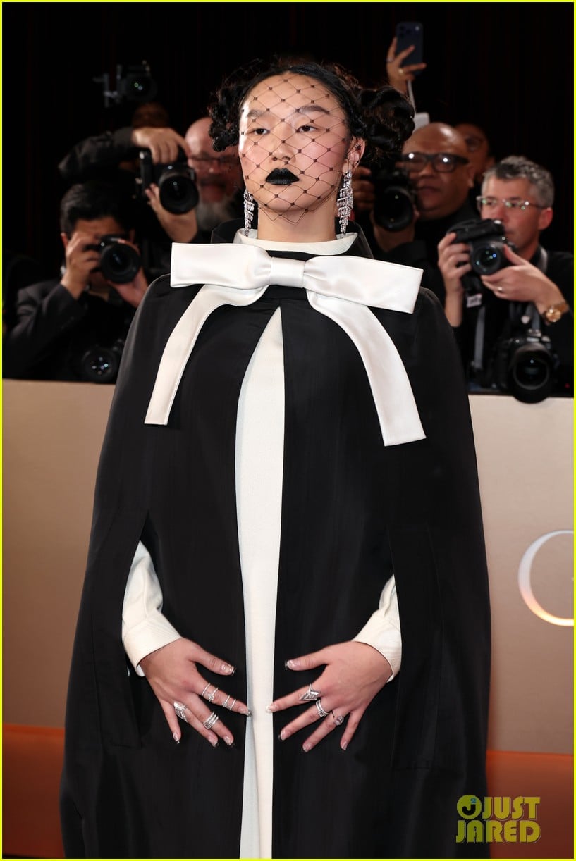 Rei Ami, EJAE, & Audrey Nuna Represent 'KPop Demon Hunters' at Golden ...