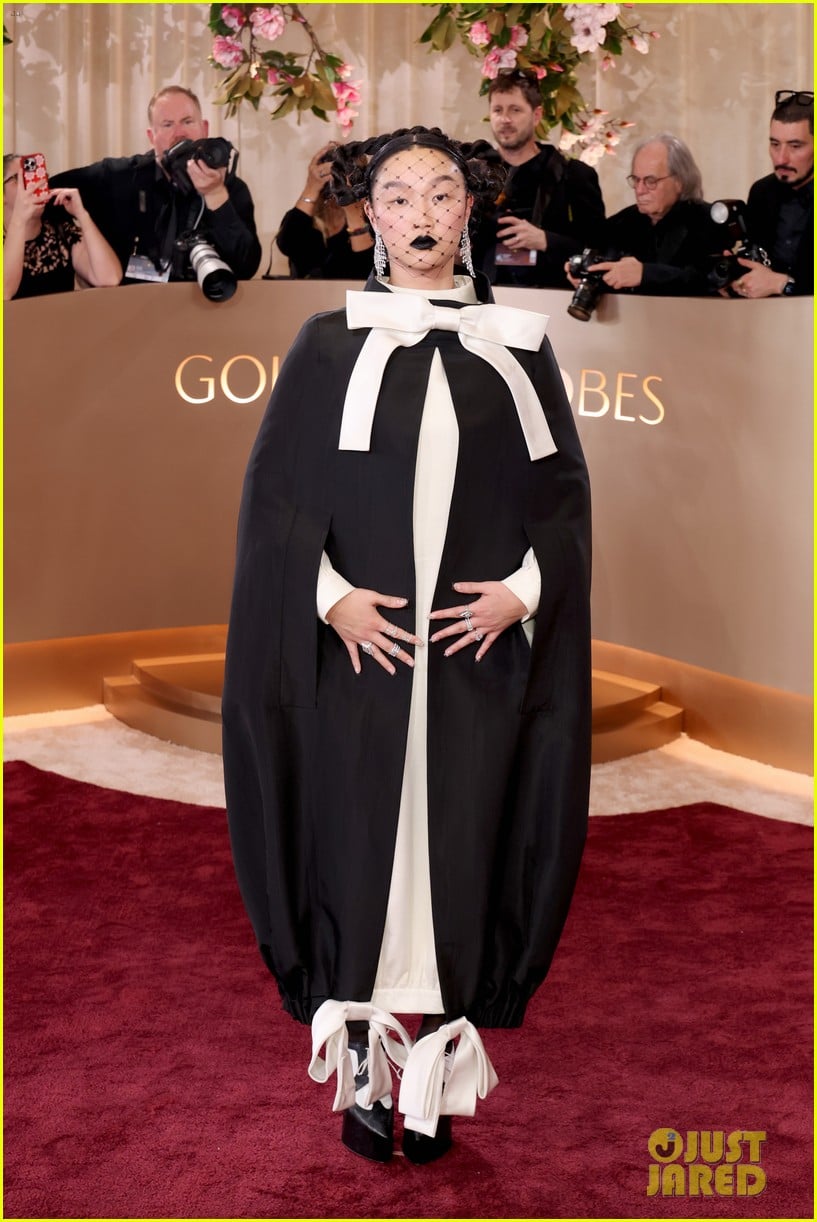 Rei Ami, EJAE, & Audrey Nuna Represent 'KPop Demon Hunters' at Golden ...