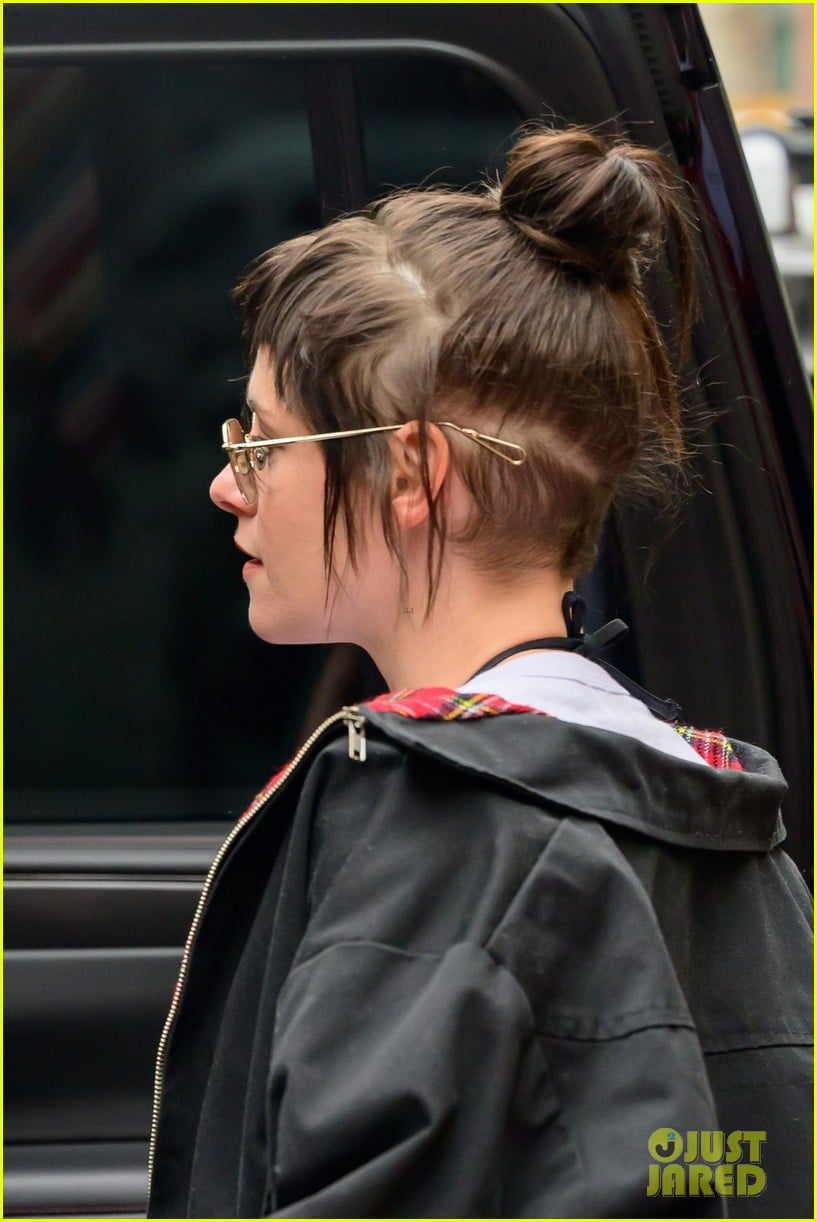 Kristen Stewart Reveals If She Would Be Interested In Directing ...