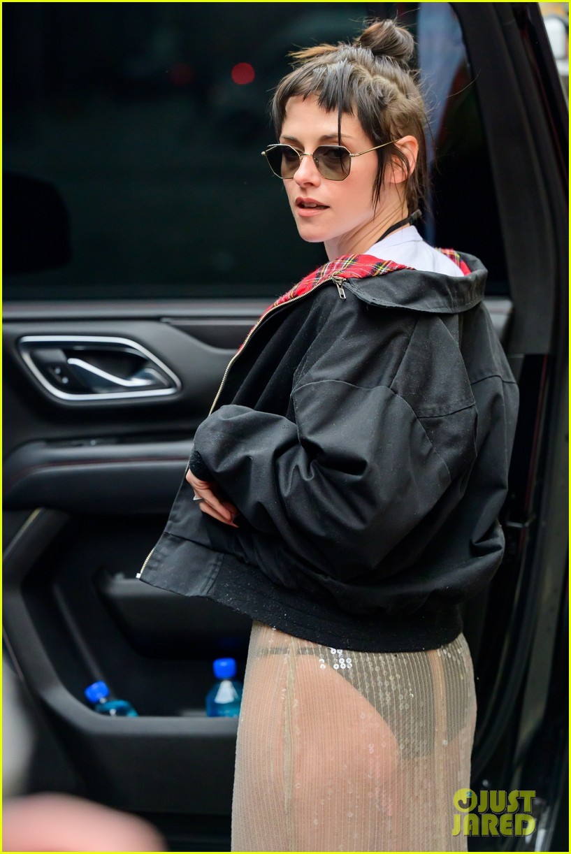 Kristen Stewart Reveals If She Would Be Interested In Directing ...