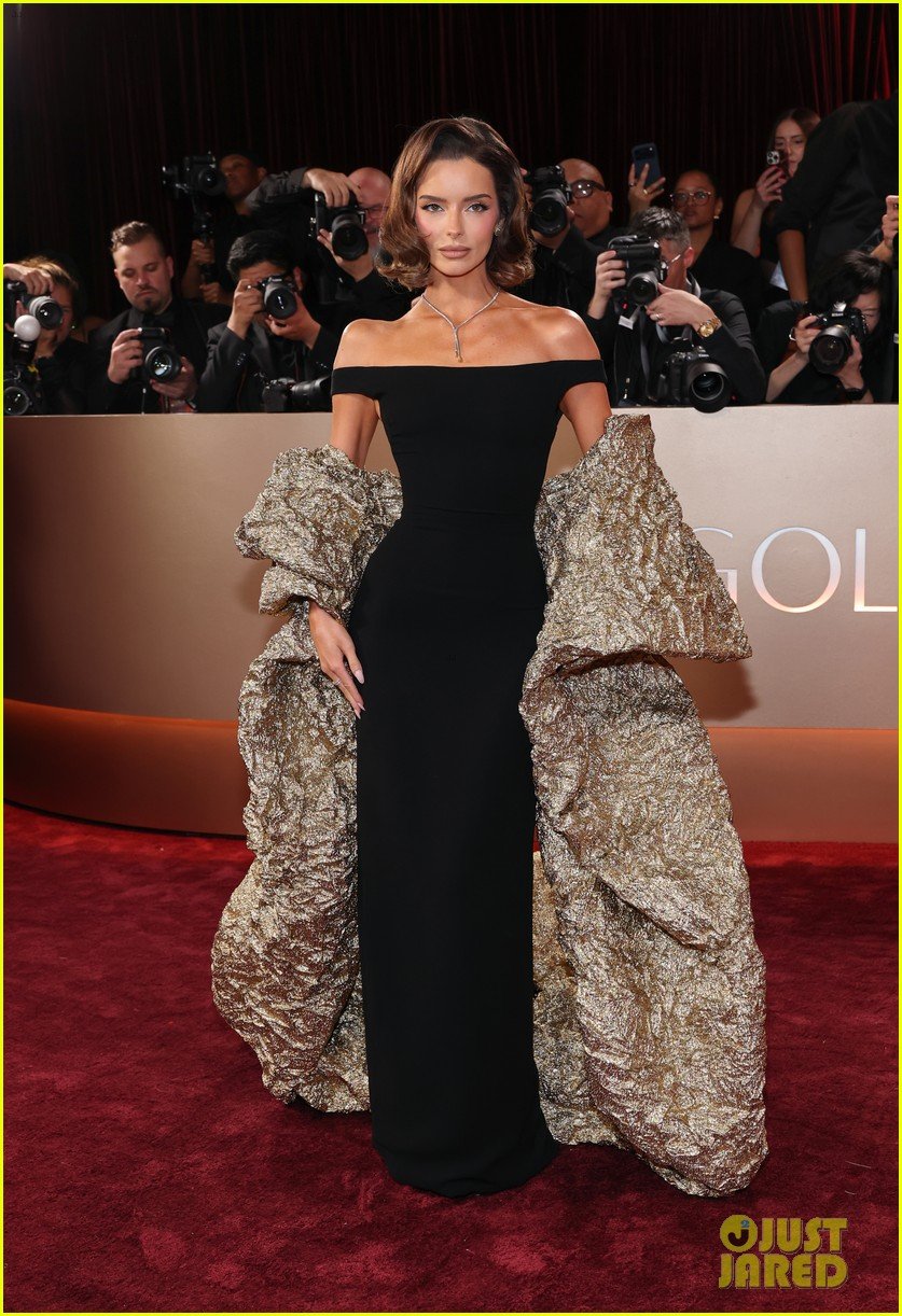 'Love Island' Stars Olandria Carthen & Maura Higgins Bring Their ...