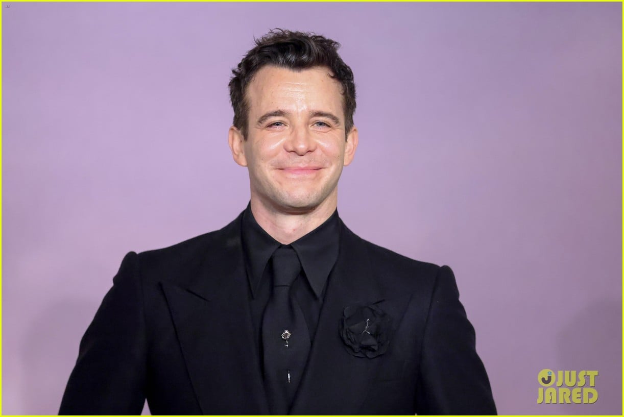 Is Bridgerton's Luke Thompson Single or Dating? What We Know About His ...