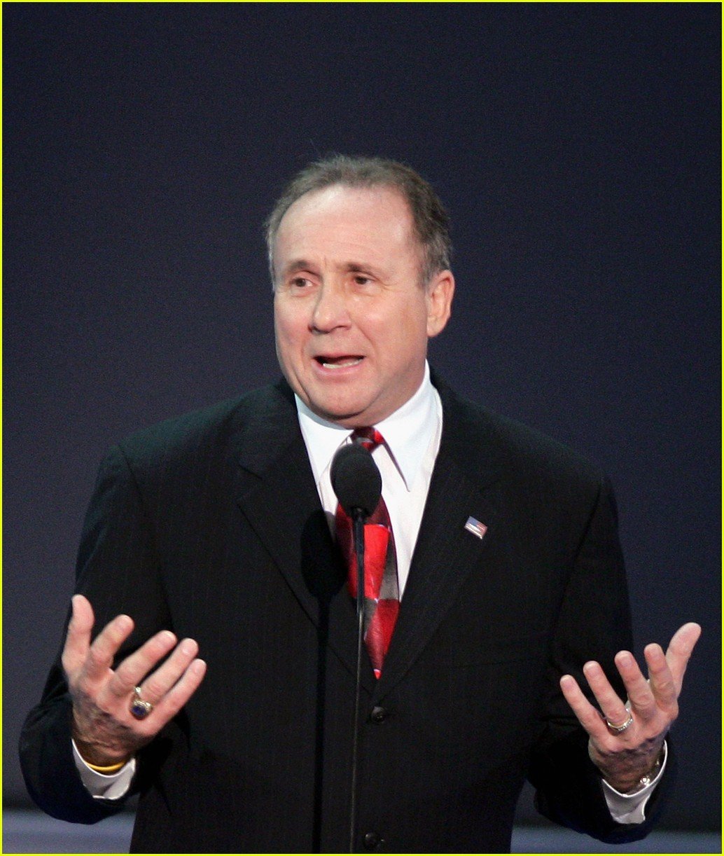 Michael Reagan Dead: Ronald Reagan's Son & Conservative Commentator ...