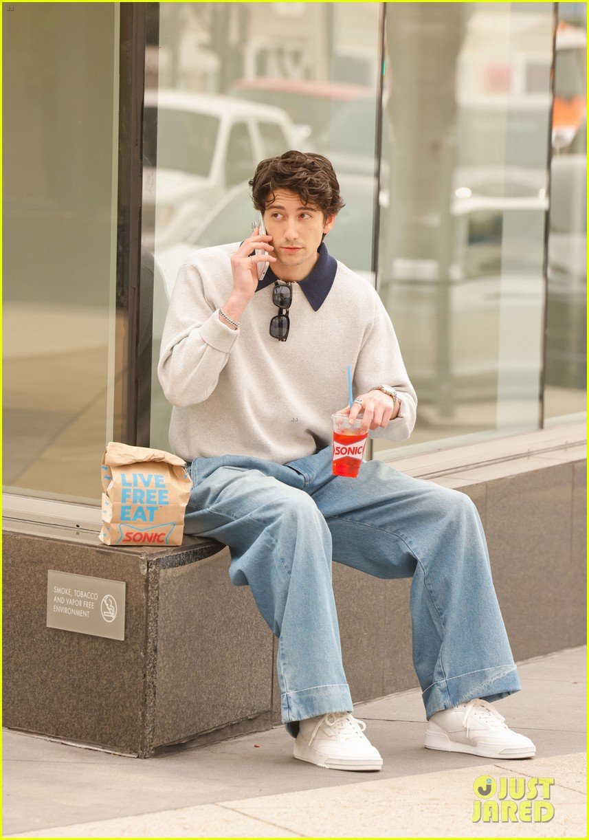 Milo Manheim Reveals He Learned of His 'Tangled' Casting Just 10 ...