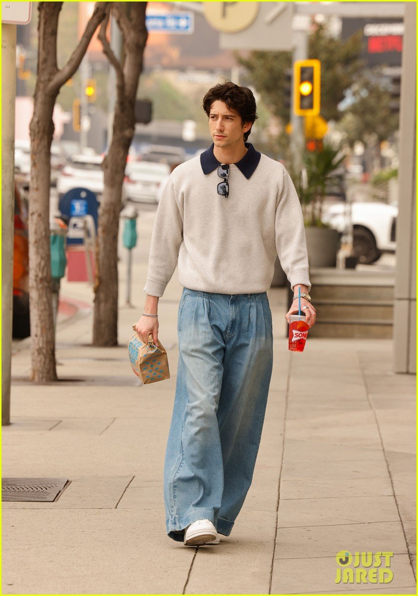 Milo Manheim Reveals He Learned of His 'Tangled' Casting Just 10 ...