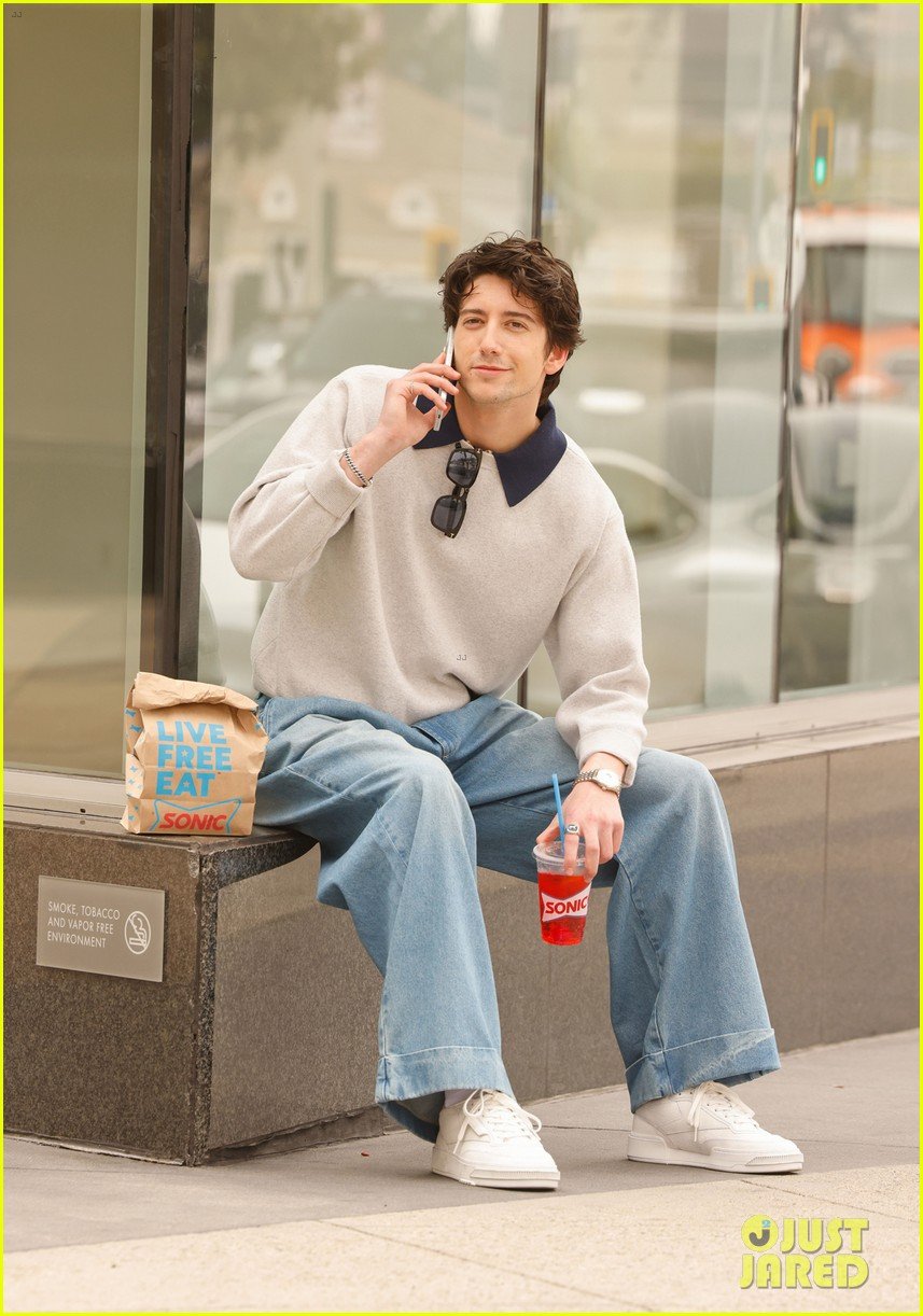 Milo Manheim Reveals He Learned of His 'Tangled' Casting Just 10 ...