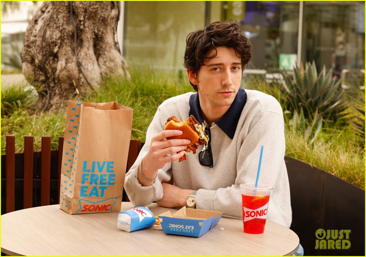 Milo Manheim Reveals He Learned of His 'Tangled' Casting Just 10 ...