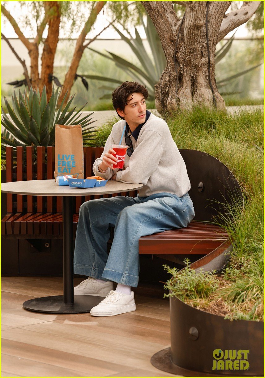 Milo Manheim Reveals He Learned of His 'Tangled' Casting Just 10 ...