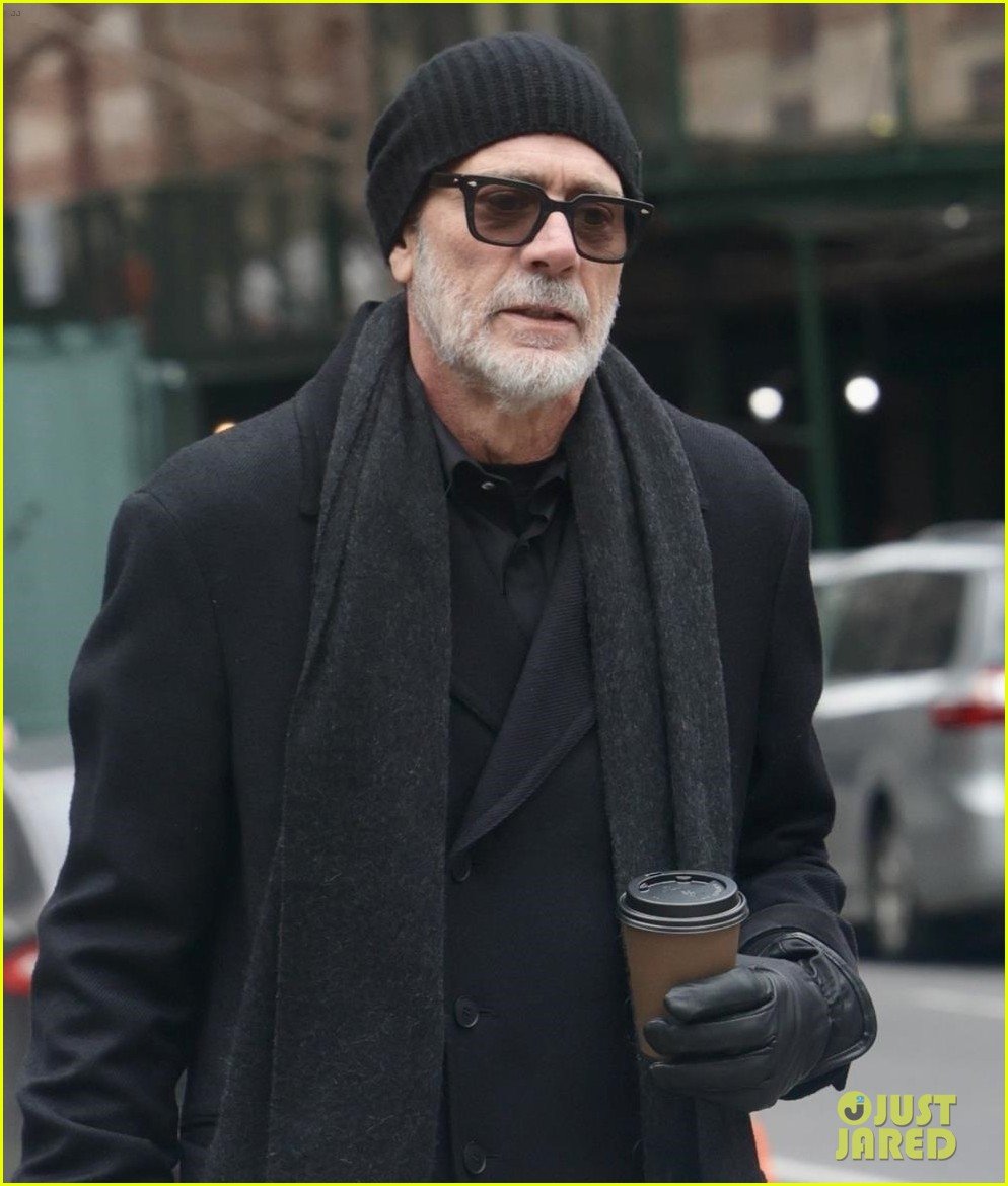 Jeffrey Dean Morgan & Lauren Cohan Take Over NYC While Filming 'Walking ...