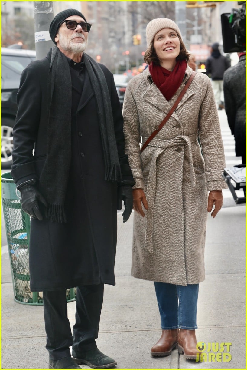 Jeffrey Dean Morgan & Lauren Cohan Take Over NYC While Filming 'Walking ...
