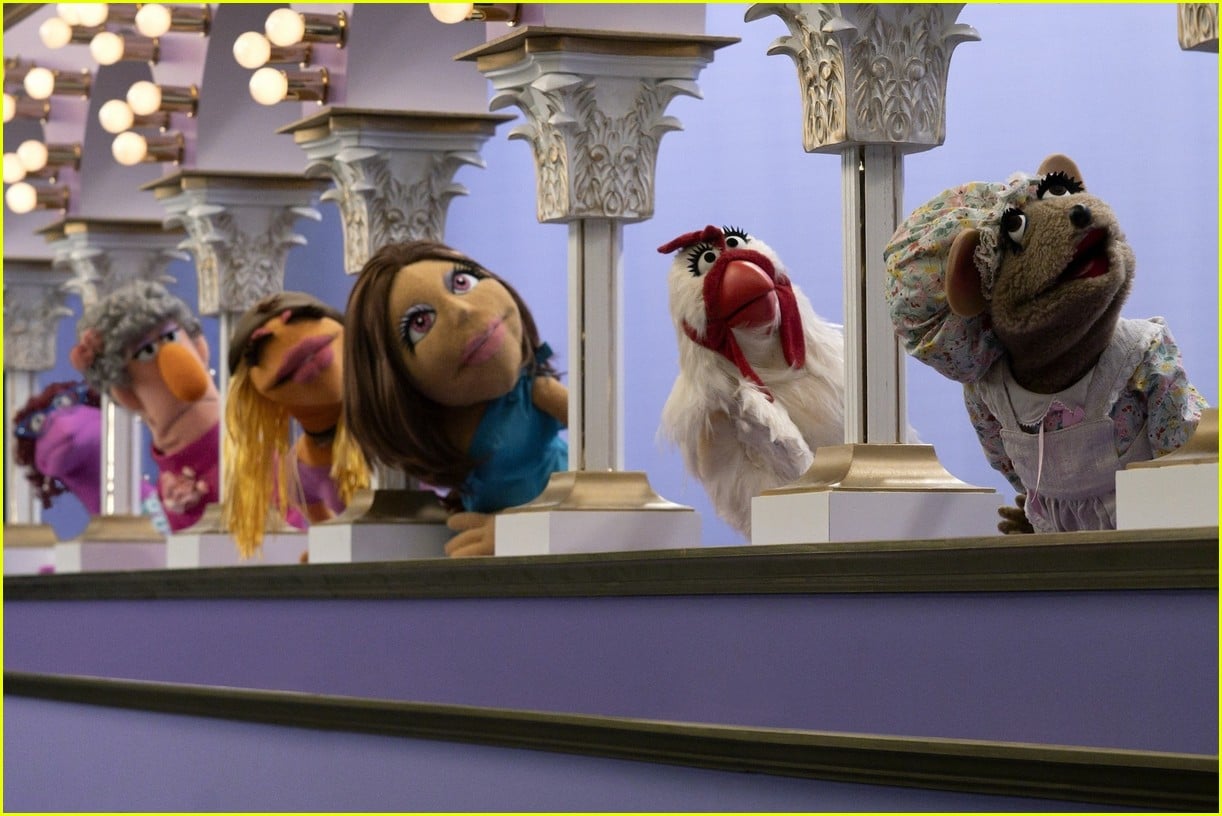 Disney & ABC's 'The Muppet Show' Special with Sabrina Carpenter Drops ...