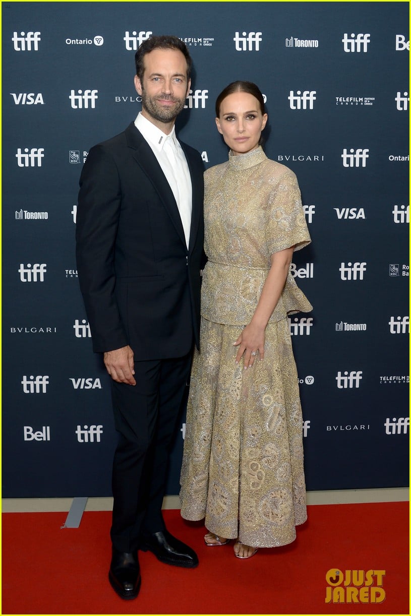 Natalie Portman Calls Out Oscars for Only Nominating One Female ...