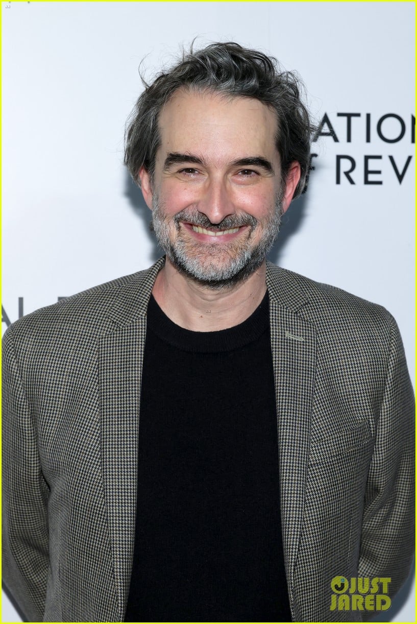 Leonardo DiCaprio Thanks Mom at NBR Gala, Says He's Waited 25 Years for ...