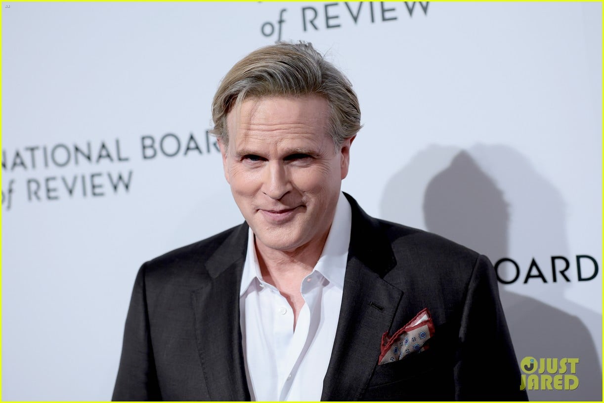 Leonardo DiCaprio Thanks Mom at NBR Gala, Says He's Waited 25 Years for ...