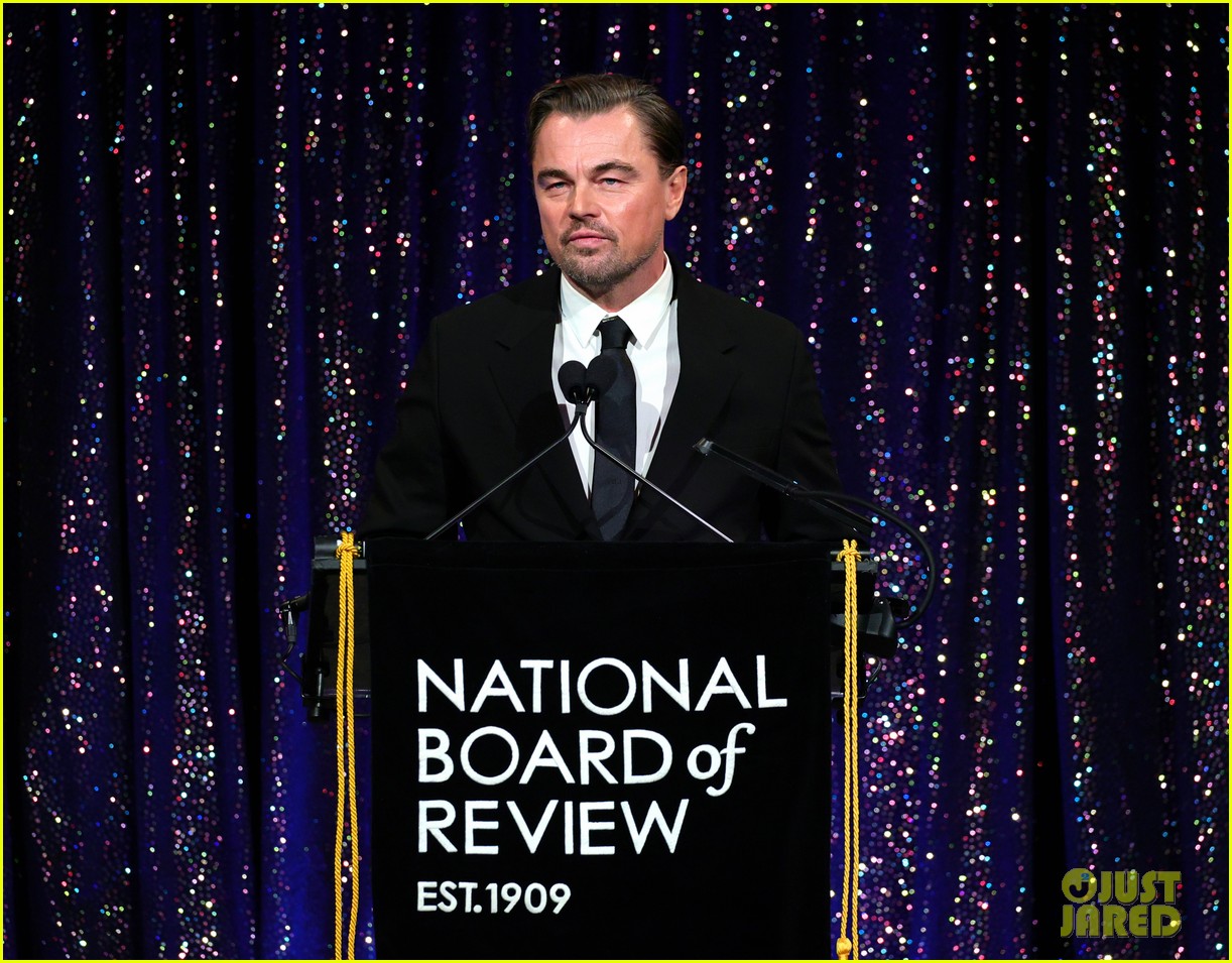 Leonardo DiCaprio Thanks Mom at NBR Gala, Says He's Waited 25 Years for ...