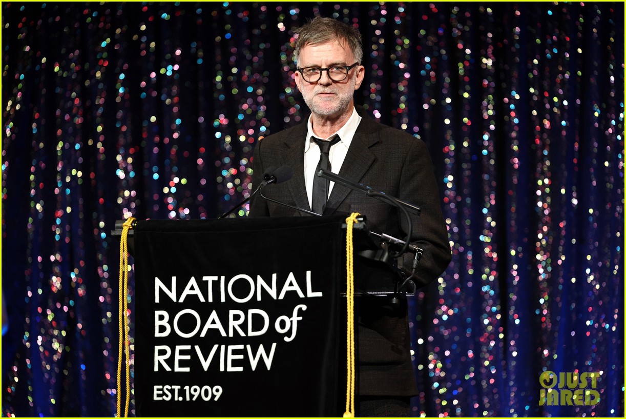 Leonardo DiCaprio Thanks Mom at NBR Gala, Says He's Waited 25 Years for ...