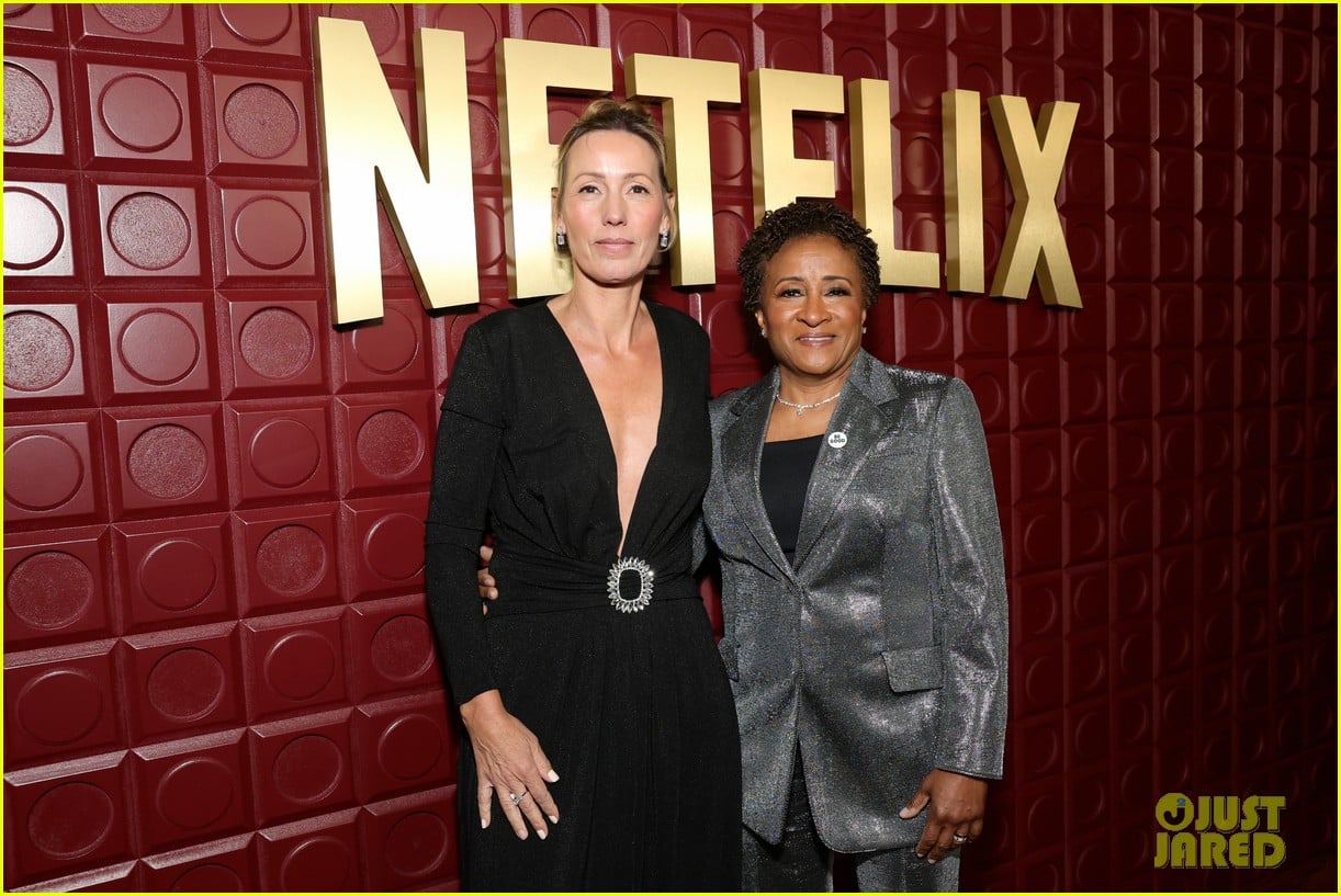 Inside Netflix's Golden Globes 2026 After Party: See Photos of the ...