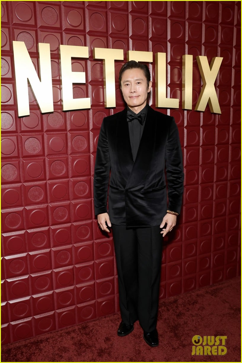 Inside Netflix's Golden Globes 2026 After Party: See Photos of the ...