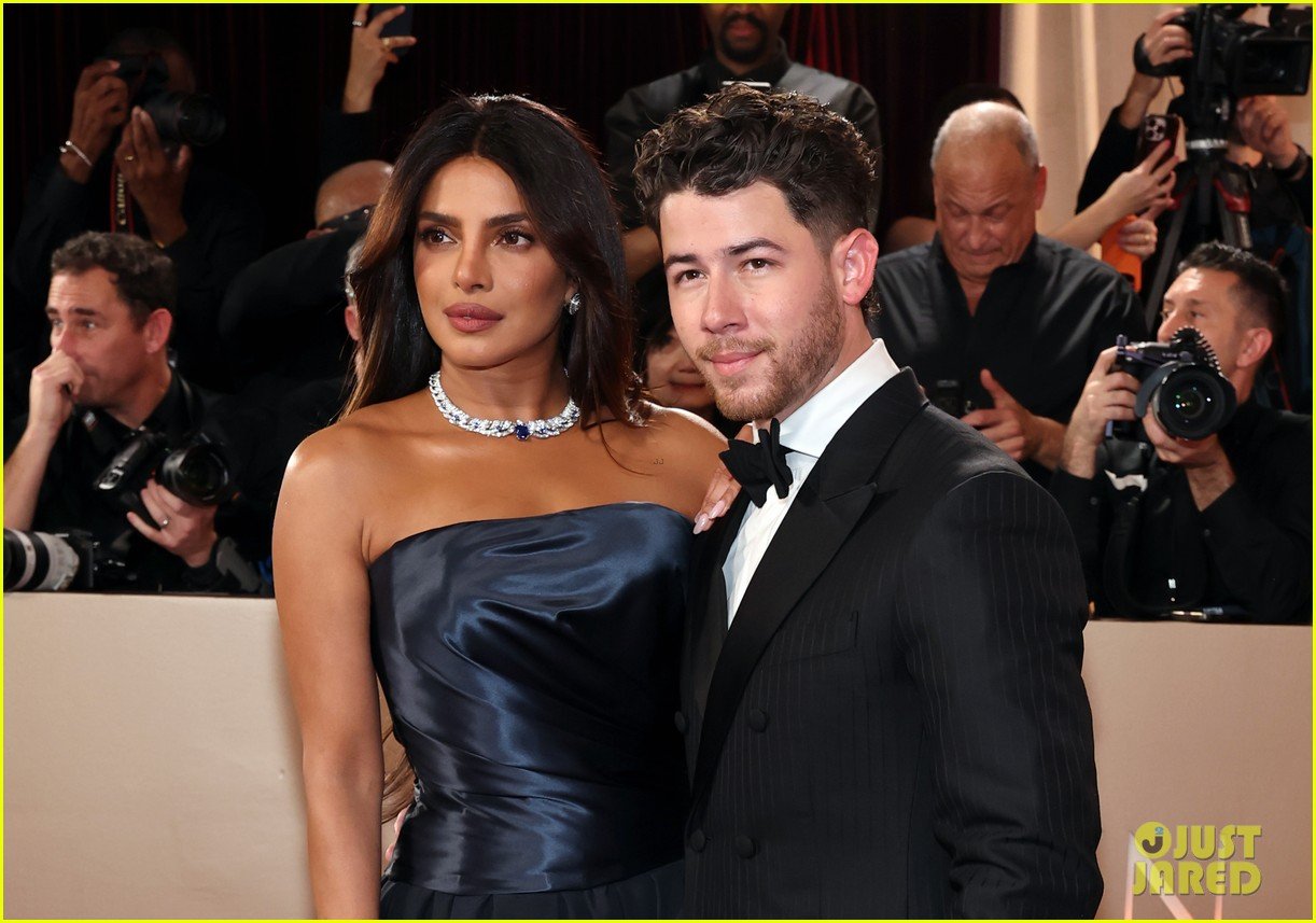 Nick Jonas Joins Wife Priyanka Chopra at Golden Globes 2026 Amid ...