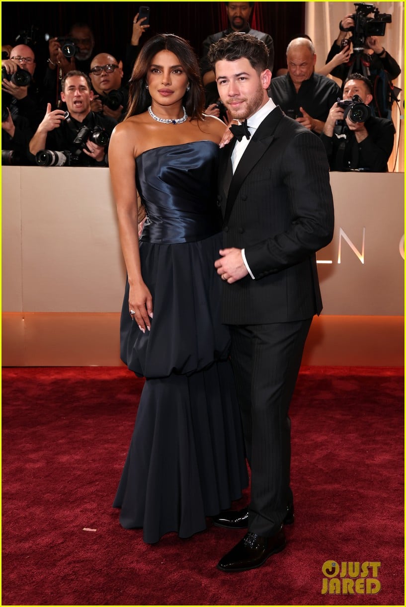 Nick Jonas Joins Wife Priyanka Chopra at Golden Globes 2026 Amid ...