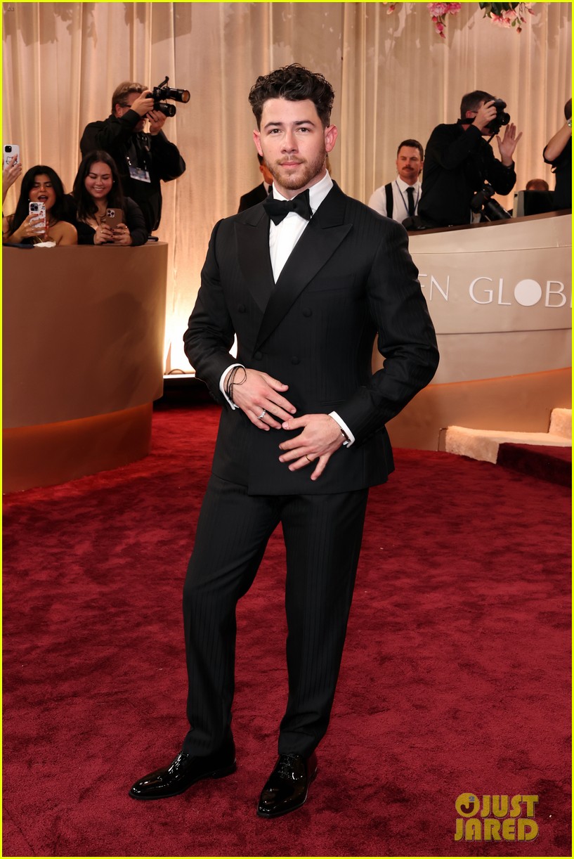 Nick Jonas Joins Wife Priyanka Chopra at Golden Globes 2026 Amid ...