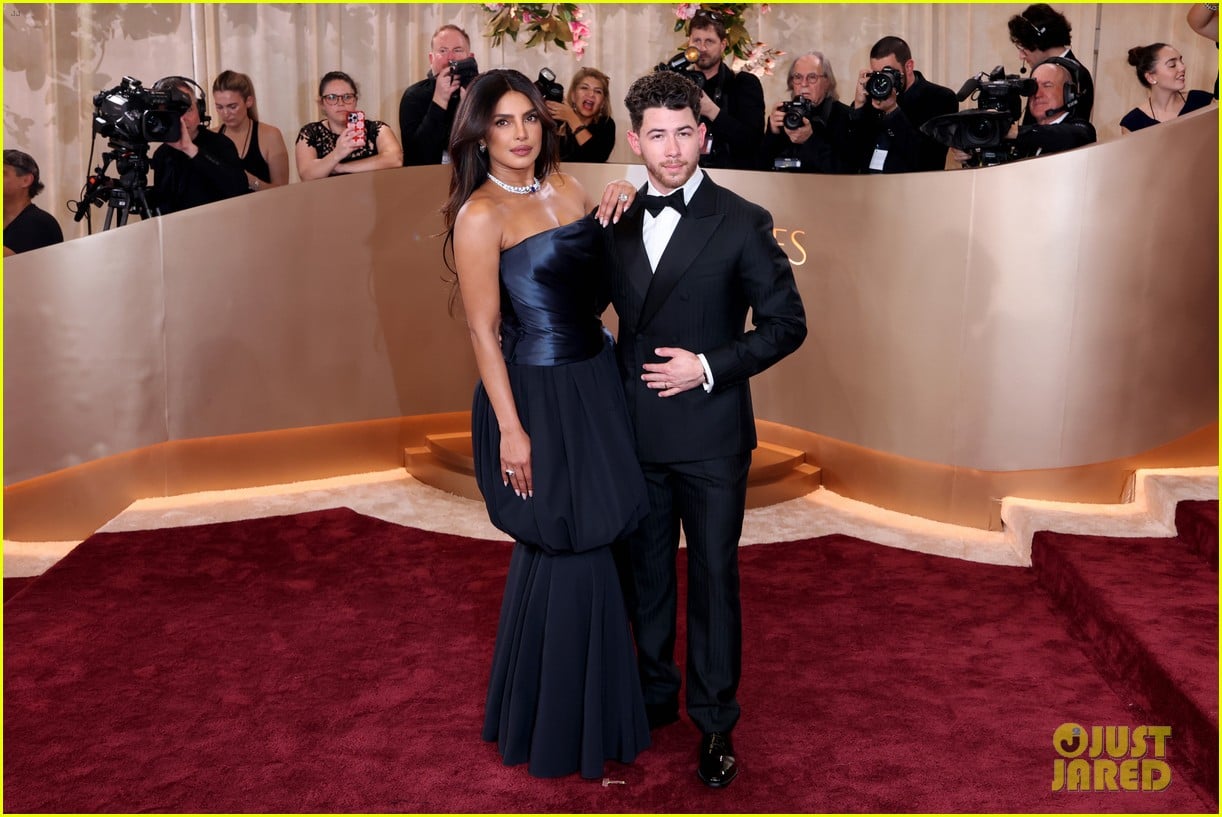 Nick Jonas Joins Wife Priyanka Chopra at Golden Globes 2026 Amid ...