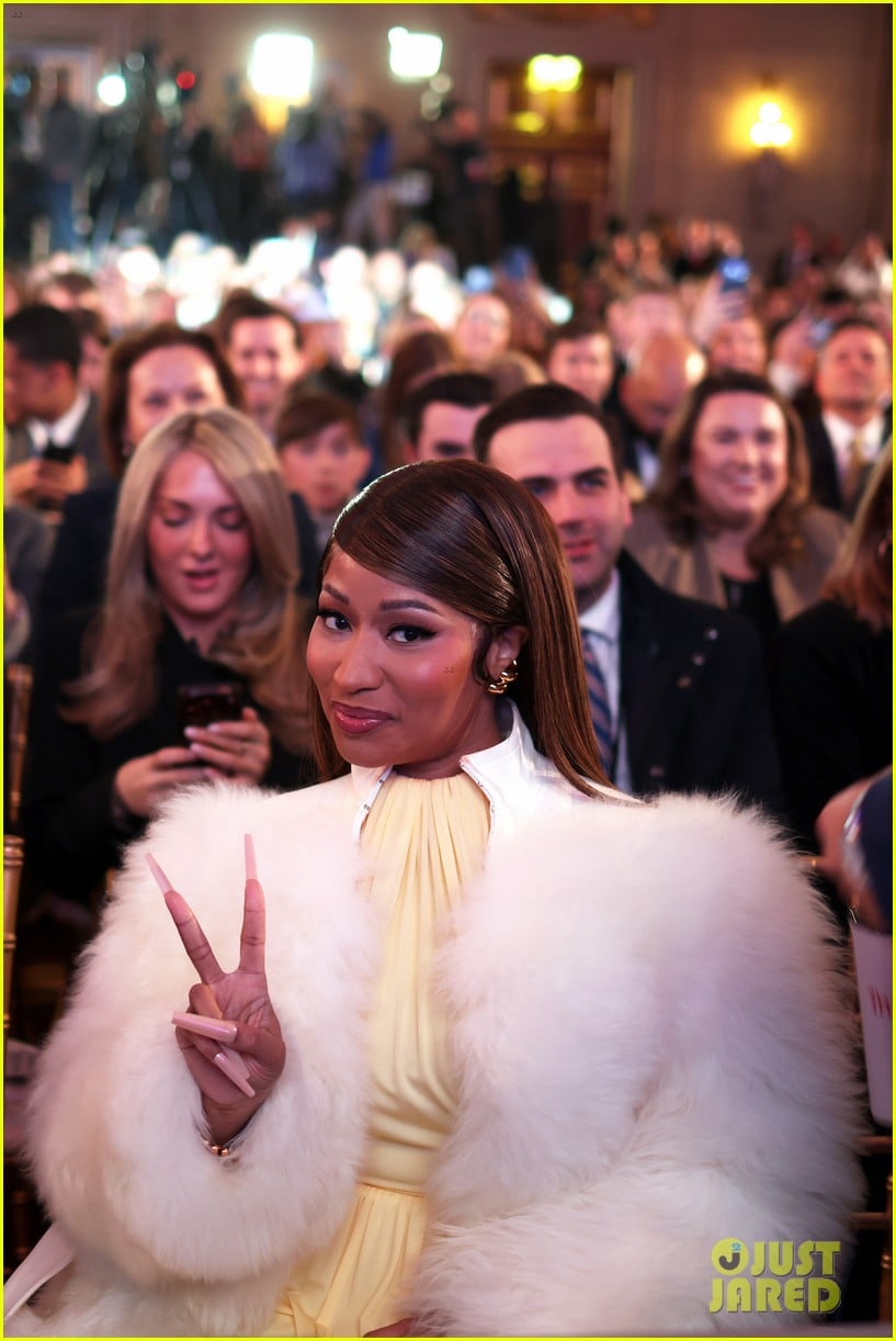 Nicki Minaj Holds Trump's Discolored Hand at Summit, Calls Herself His ...