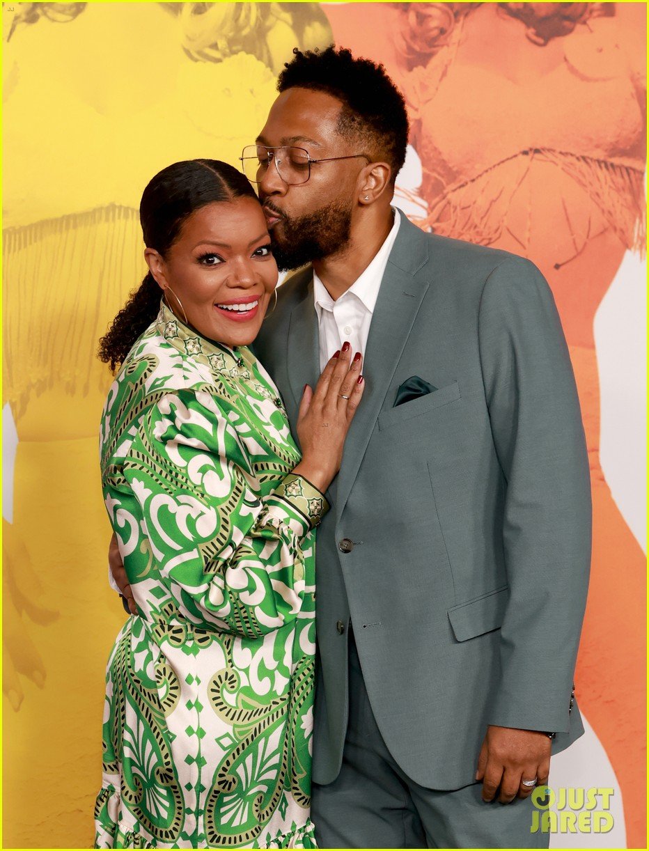 Inside the Special Night for Carol Burnett at the 'Palm Royale' Season ...