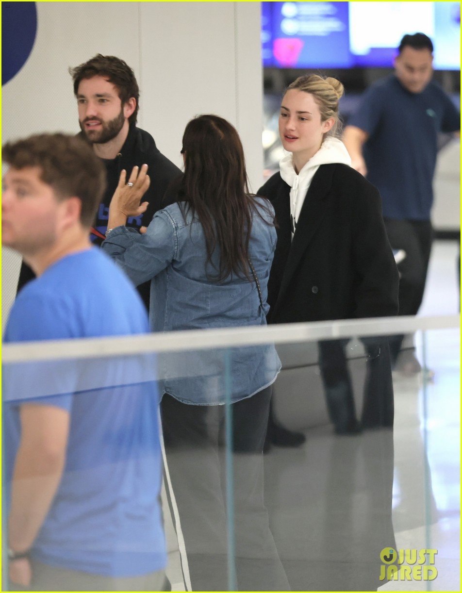 'Tell Me Lies' Couple Grace Van Patten & Jackson White Spotted Flying ...
